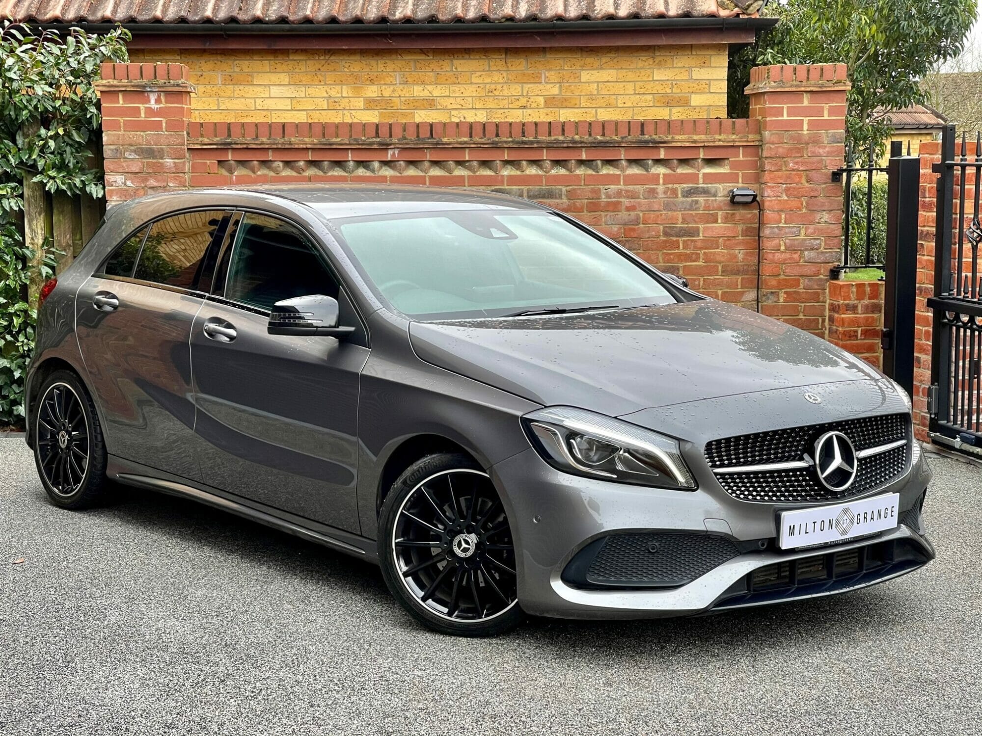 Mercedes Benz A200 CDI AMG Line Premium Night Package Automatic Mercedes Benz A200 CDI AMG Line Premium Night Package Automatic