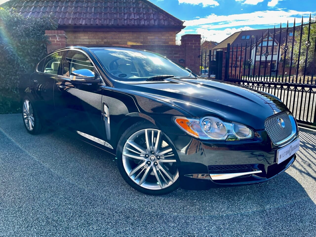 Jaguar XF 3.0 S Portfolio Diesel. Only 46,000 Miles - Milton Grange GT Ltd